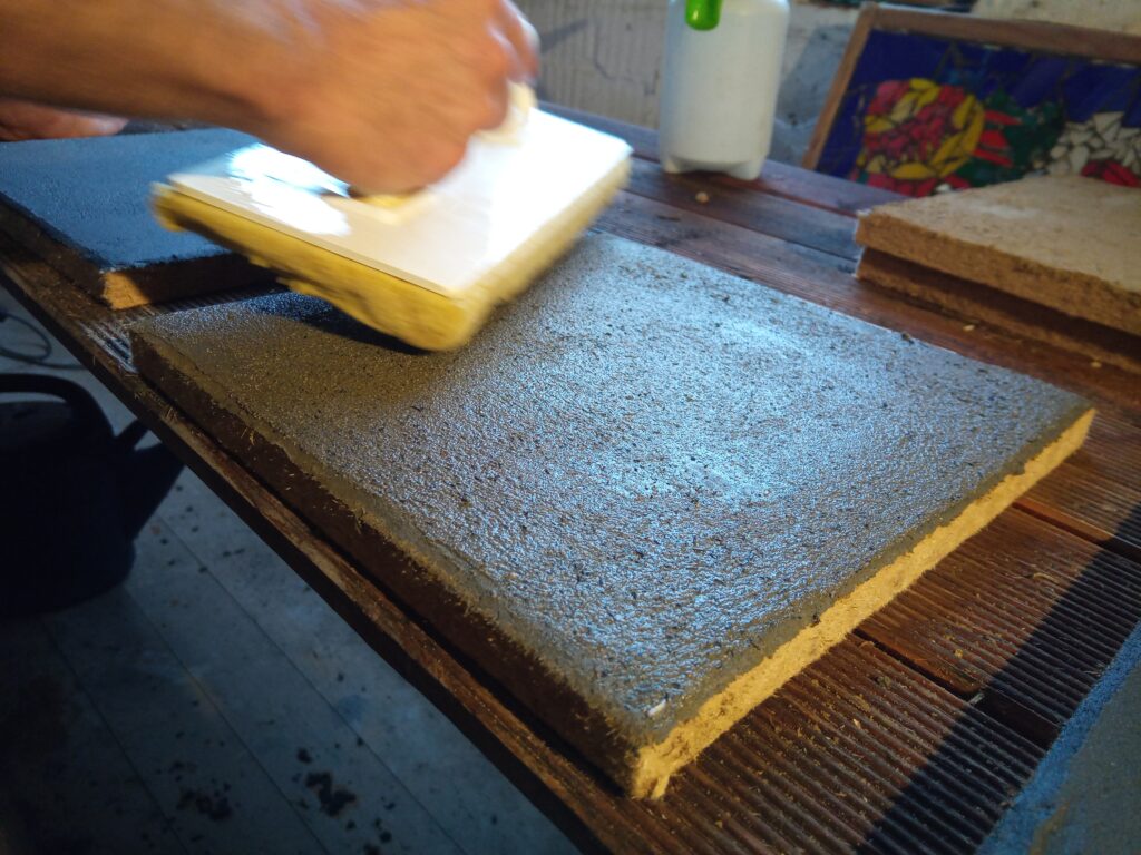 Clay Plaster with Biochar – reveal15